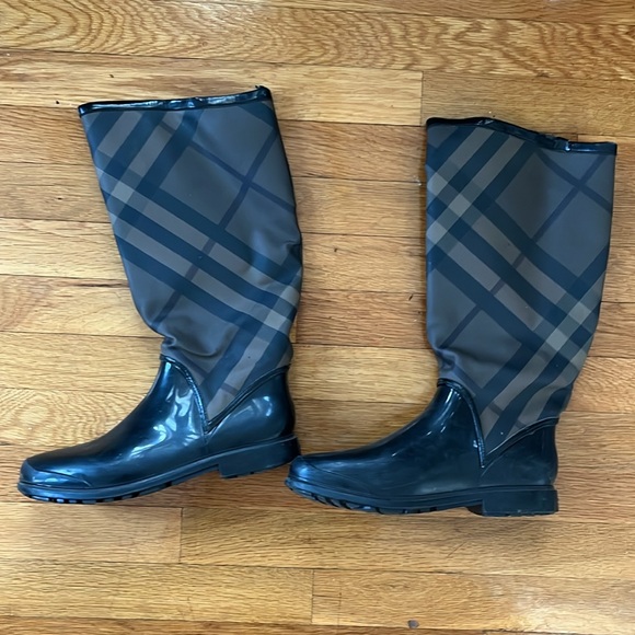 Burberry | Shoes | Burberry Rain Boots | Poshmark